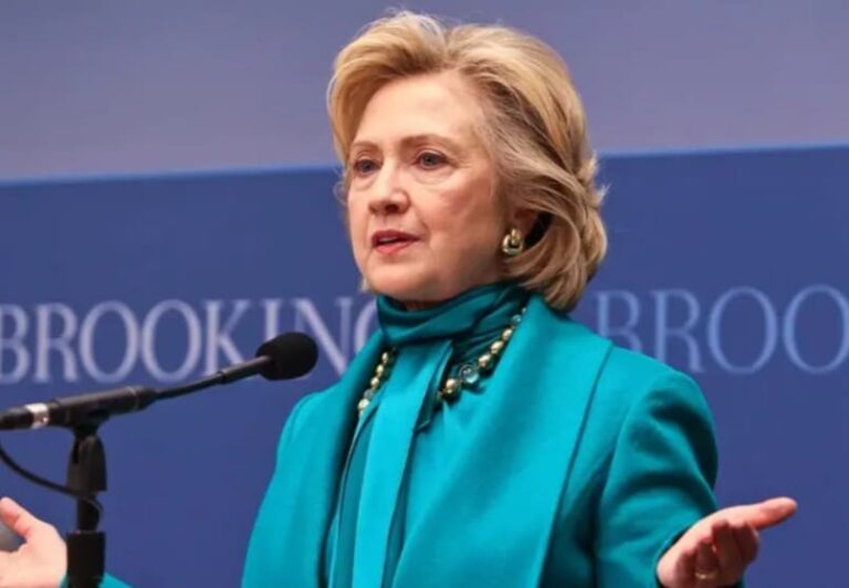 Hillary Clinton calificó como "aterradoras" las revelaciones sobre la ...